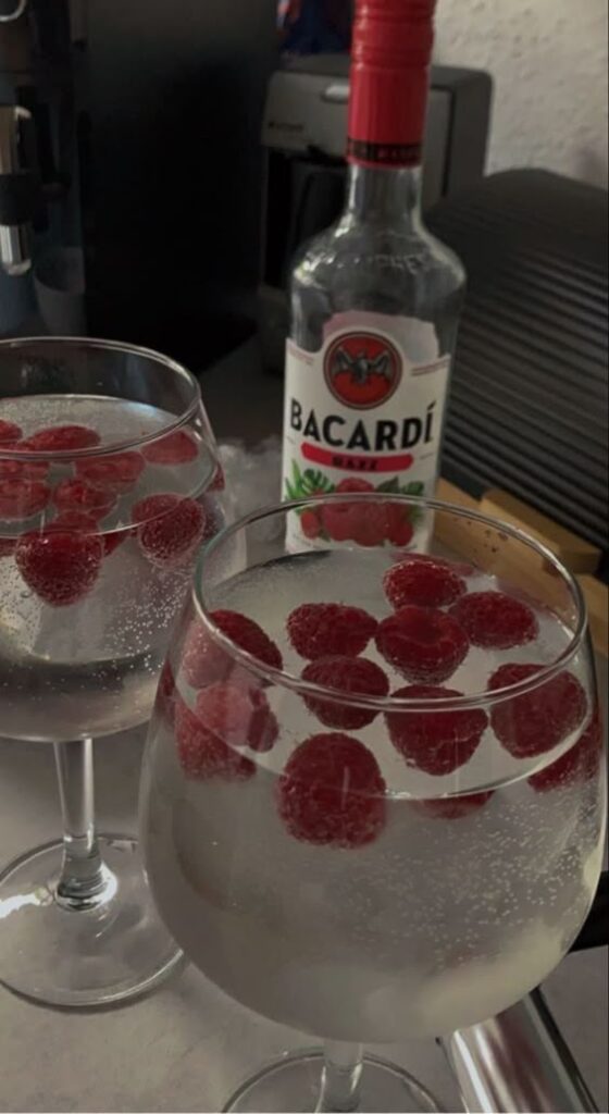 Healthiest Alcoholic Drinks, Straight From Dietitians
