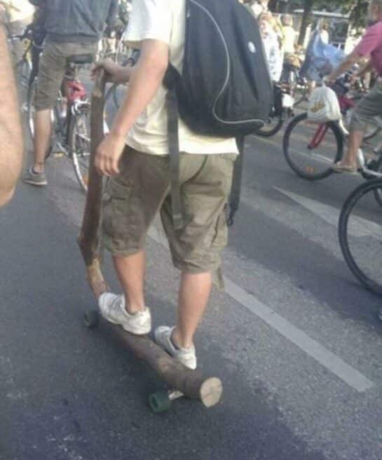 40 Funny Photos Without Context That Get Weirder The Longer You Look At ...