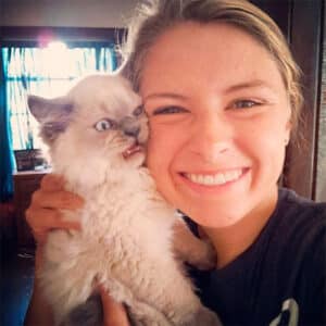 30 Socially Awkward Cats Reacting Hilariously To “Hugs”