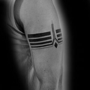 20 Simple Line Tattoos for Men