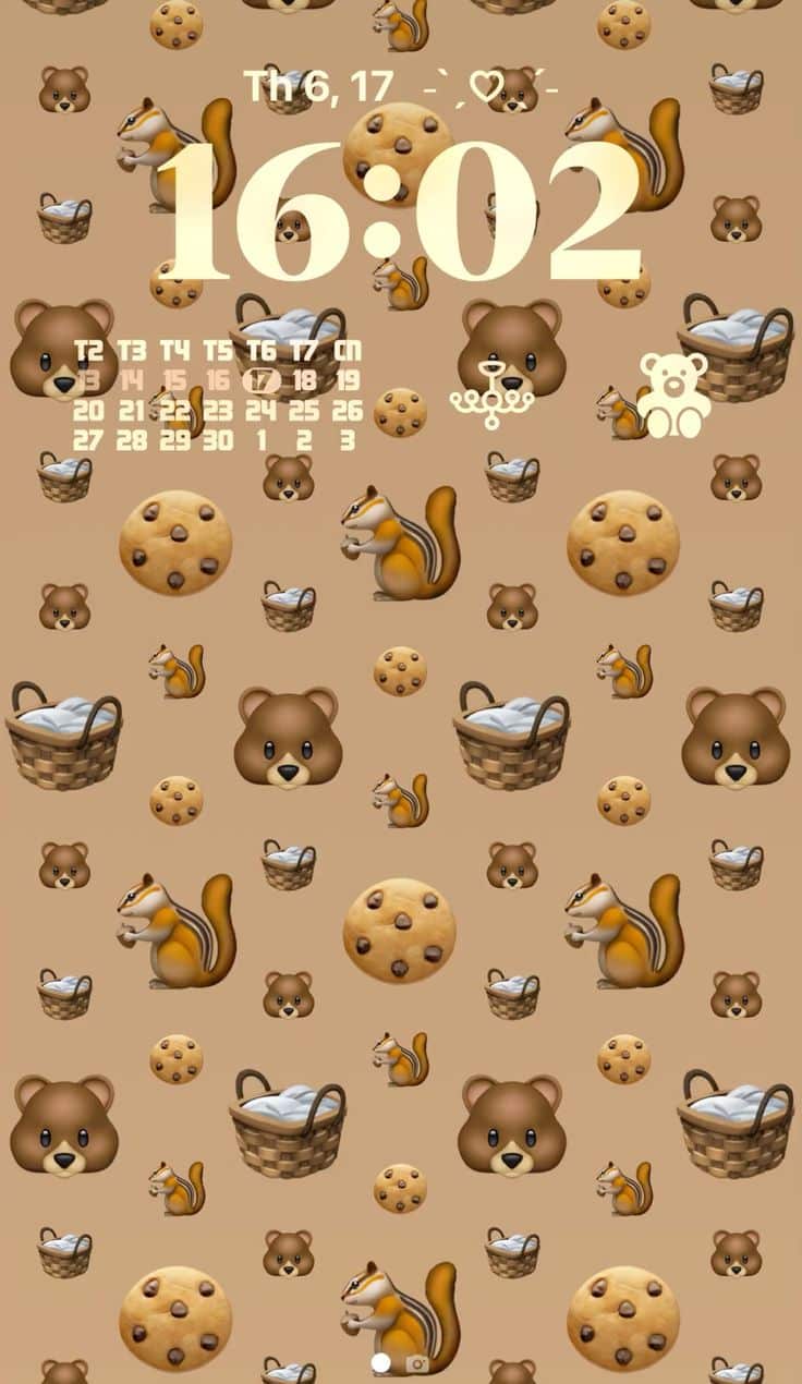 Custom Wallpapers and Emojis to Elevate Your Custom iPad