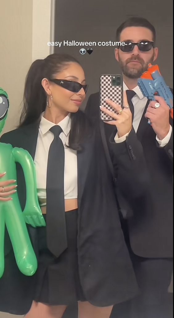 Men In Black Couple Costume Creative Ideas
