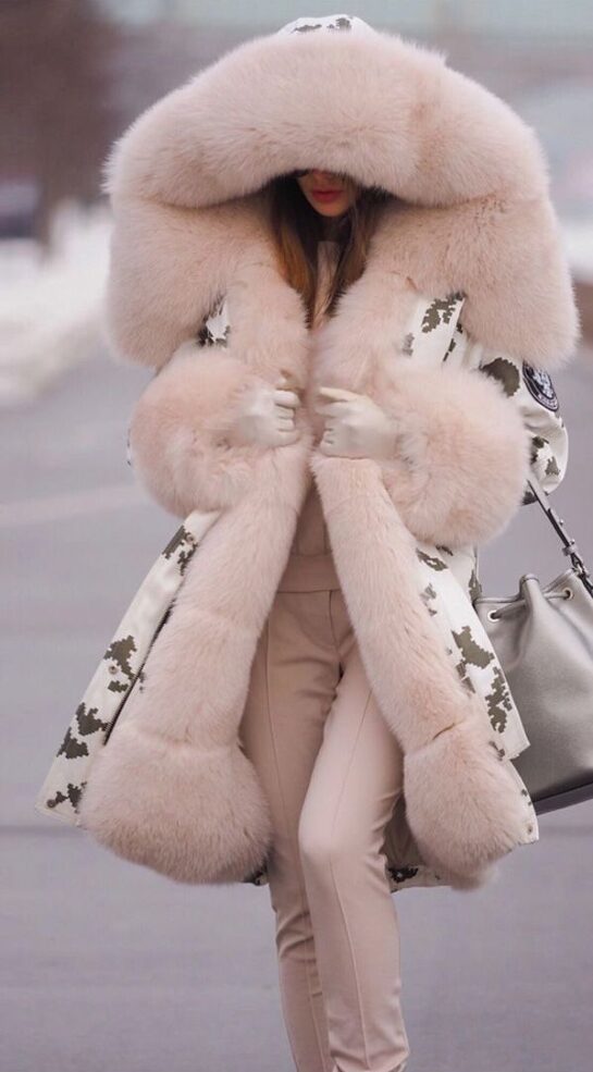 20 Ways to Rock a Fur Coat with Elegance and Confidence