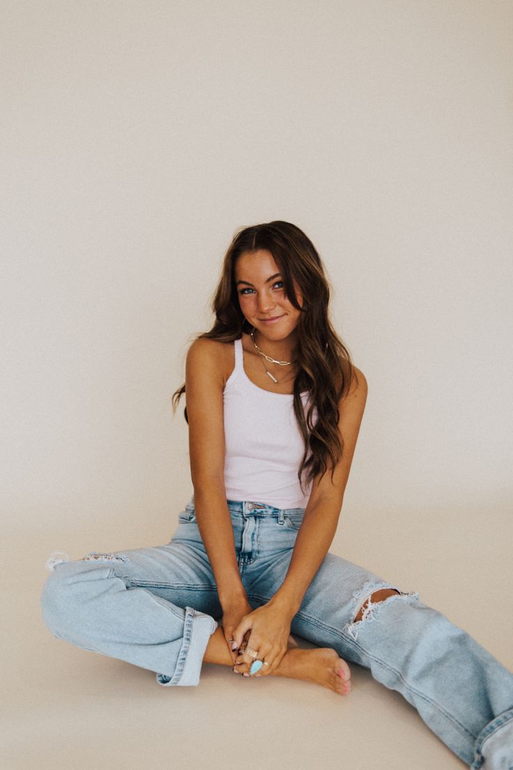 These Self Portrait Poses Ideas Will Change the Way You Take Photos ...