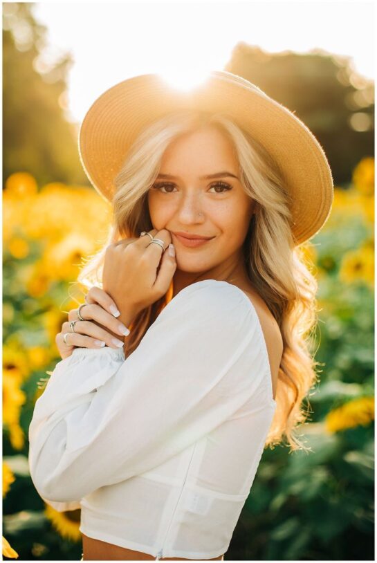 These Self Portrait Poses Ideas Will Change the Way You Take Photos ...