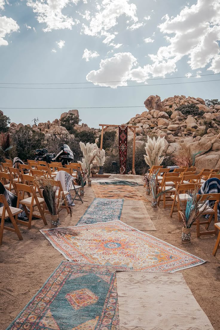 Elegant Desert Wedding Themes with a Touch of Luxe
